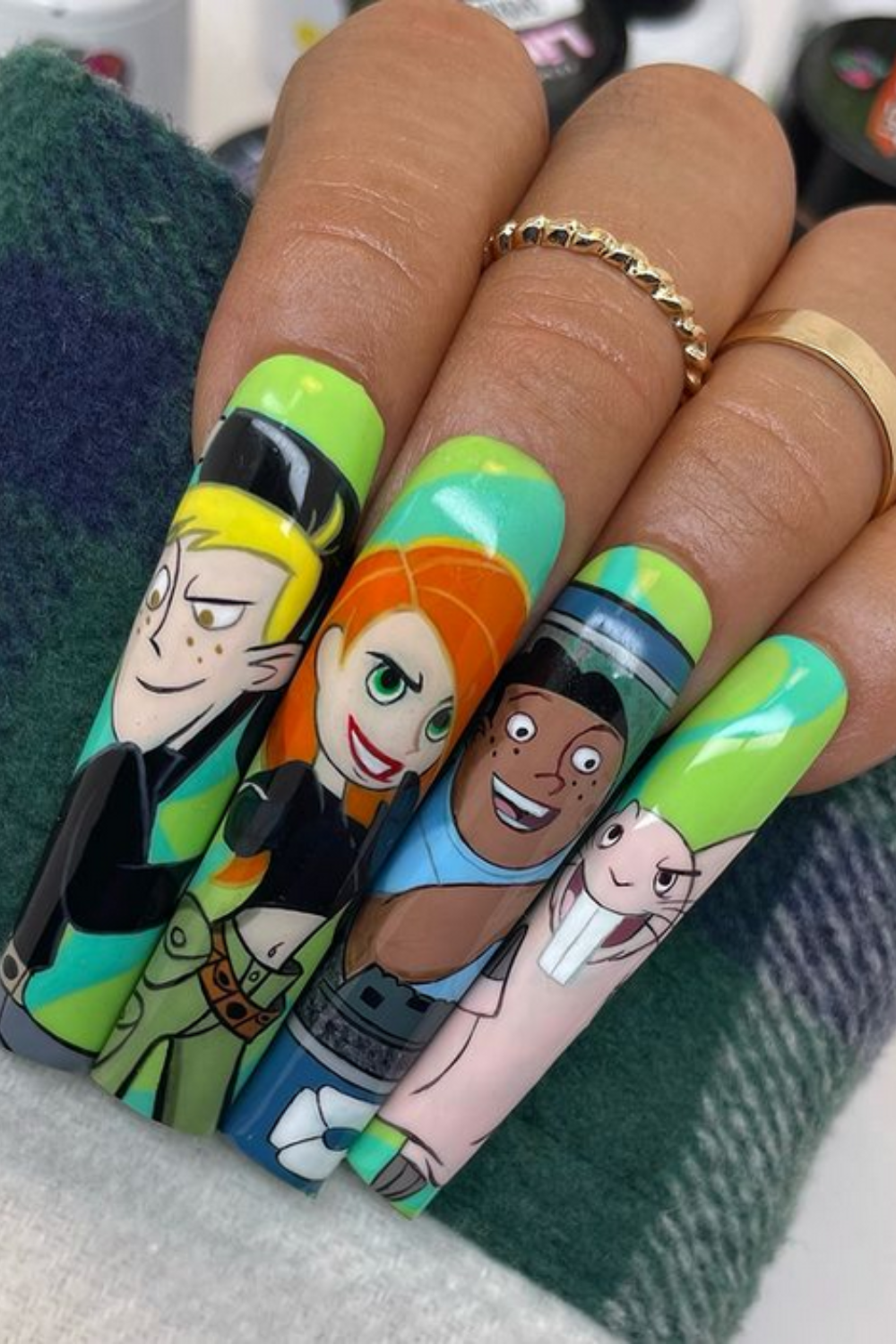 30 Kim Possible nail designs for a fun cartoon mani - The Beauty Pursuit